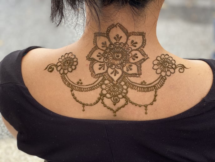 neck henna
