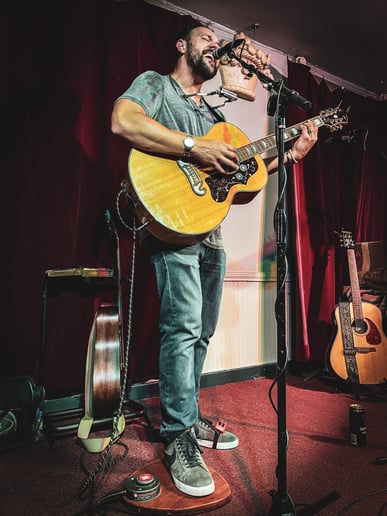 Hire Jordan Sokel - Singing Guitarist in Annapolis, MD | GigSalad