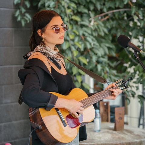 Hire Erica Knox • Pop/Folk Artist - Singer/Songwriter in Halton Hills ...