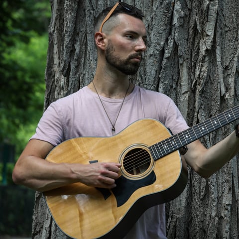 Hire David Usselman - Singing Guitarist in London, ON | GigSalad