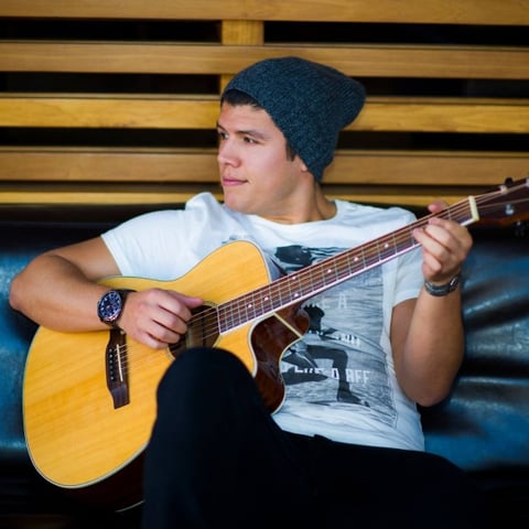 Hire Austin Ellis - Singing Guitarist in Raleigh, NC | GigSalad