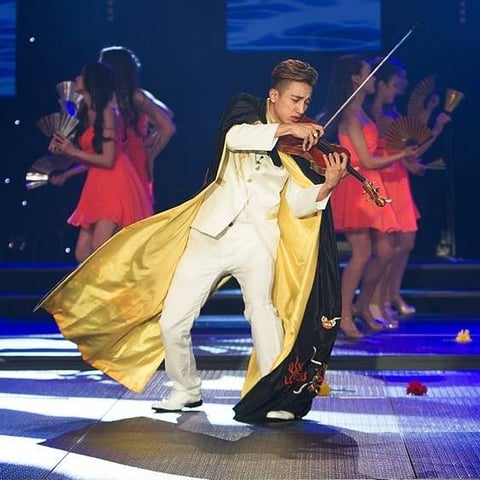 Hire High End Violinist / EDM Violinist - Violinist in New York City ...