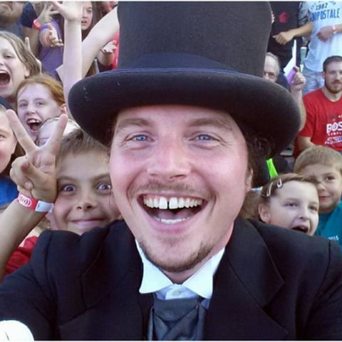Hire Joshua Wilde - Magician in Detroit, MI | GigSalad